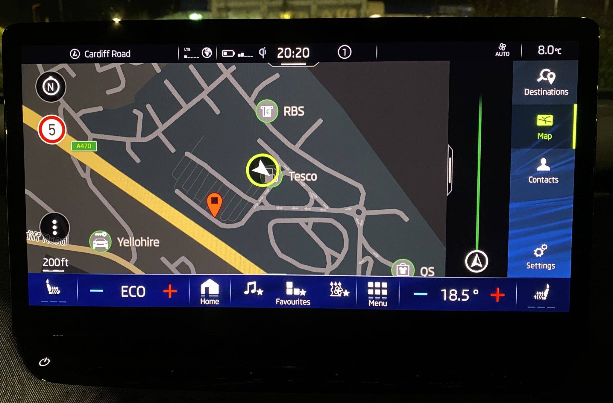 How to enable auto day/night maps on the Škoda Enyaq sat nav